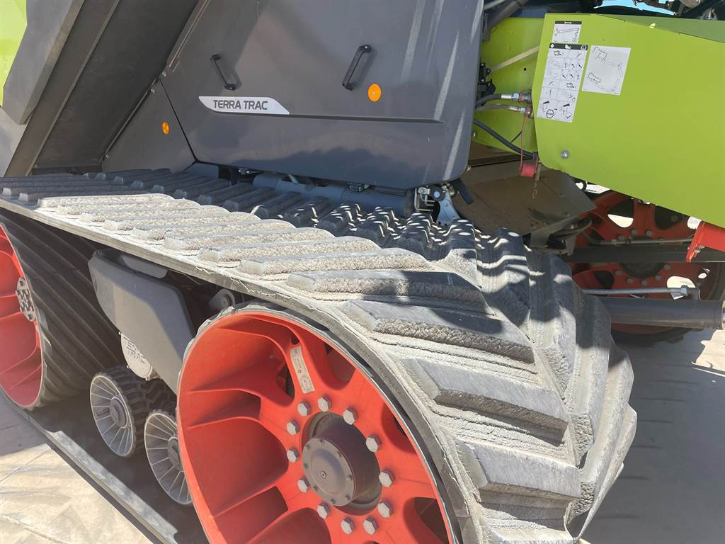 2019 CLAAS LEXION 7600 TT - CLAAS Harvest Centre