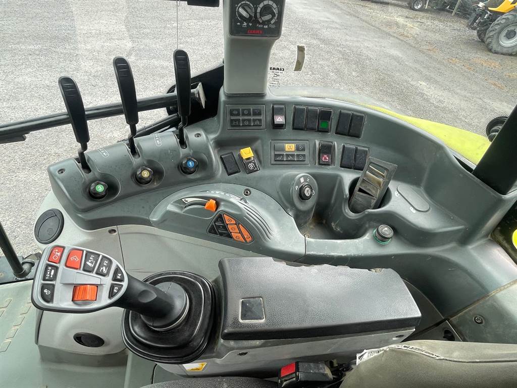 2019 CLAAS ARION 440 - CLAAS Harvest Centre
